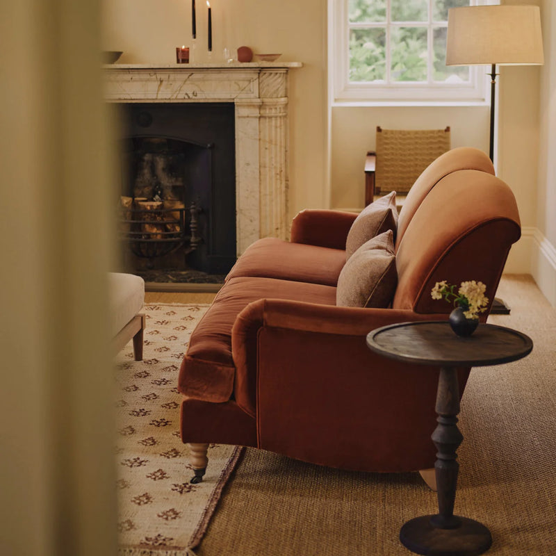 Neptune Olivia 4 Seater Sofa – Hunters Furniture